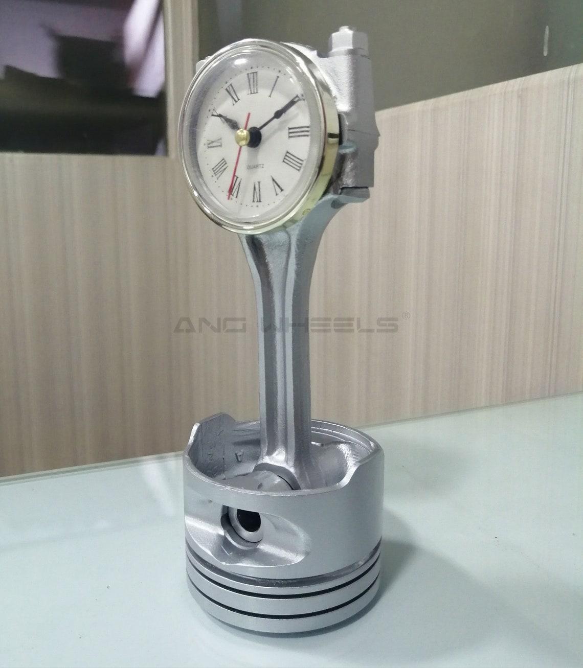 Deskton Desk Clock Made of Car Engine Piston Repurposed - Etsy
