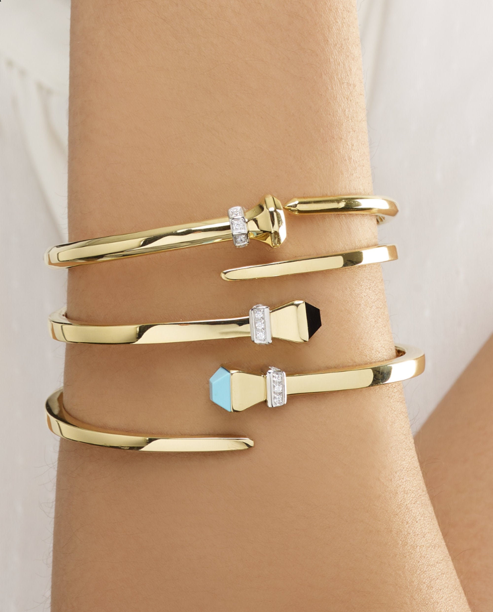 14K Polished Yellow Gold & .05ct Diamond Hardware Bangle With Hinged ...
