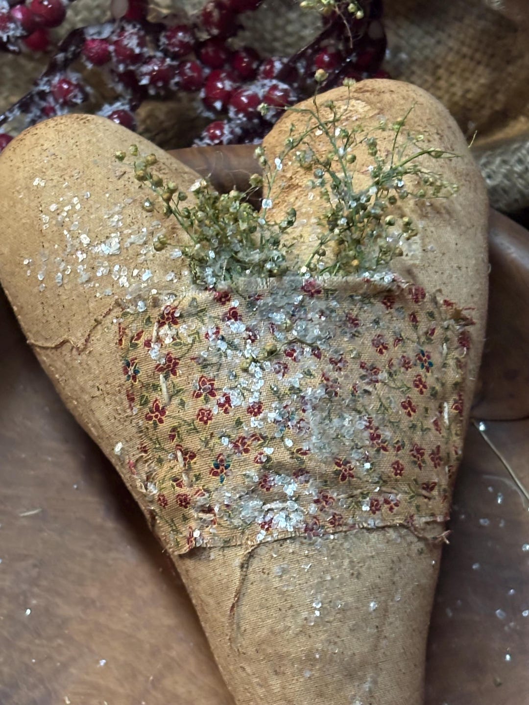 Primitive Grungy Valentines Day Heart, Valentines Day Decor, Grungy ...