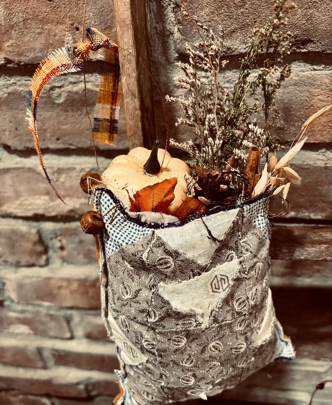 Primitive Quilted Ditty Bag ~autumn Colonial Wall Hanging, Peg Rail ...