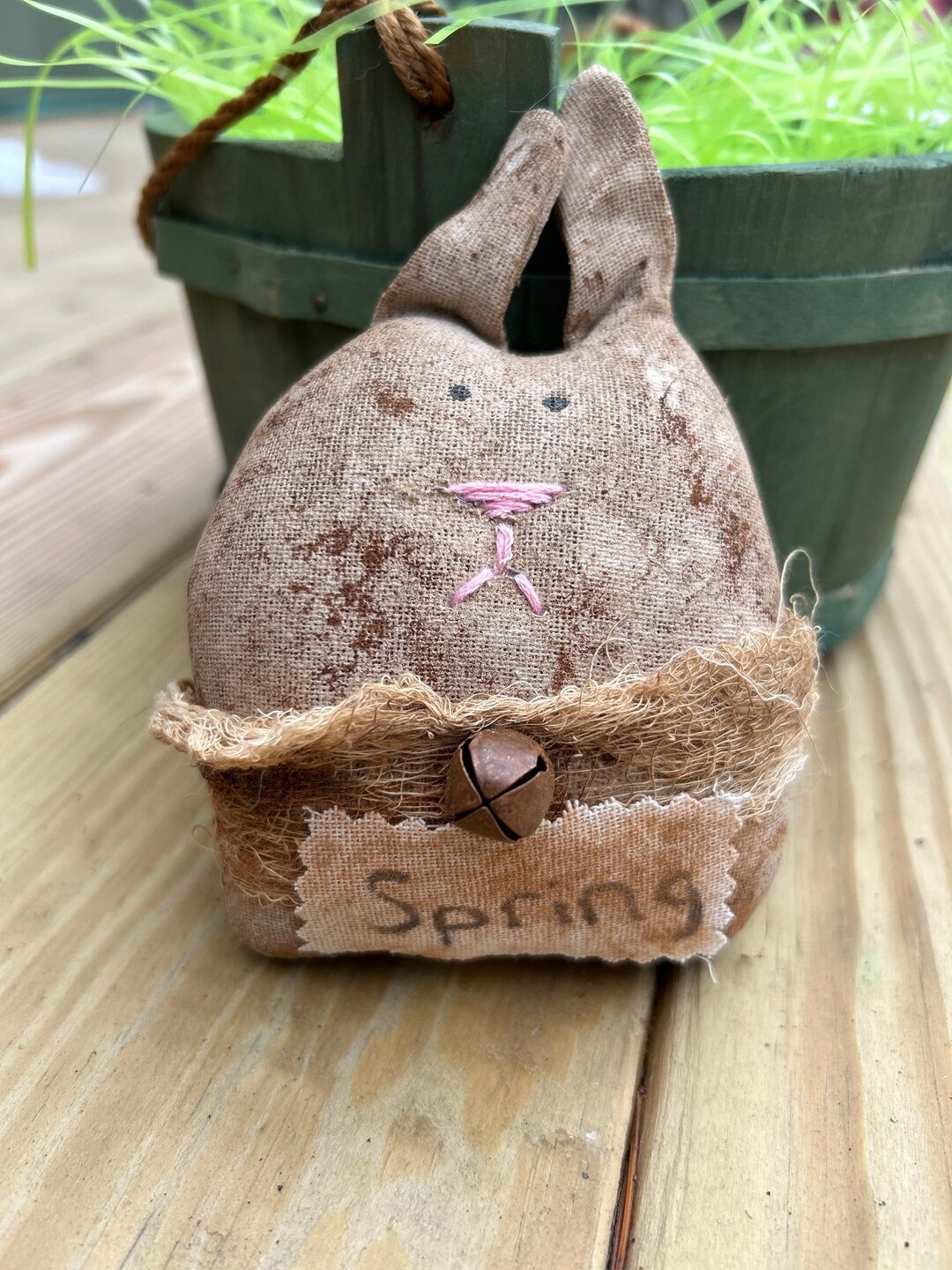 Primitive Easter Bunny Ornie: Farmhouse Spring Decor - Etsy
