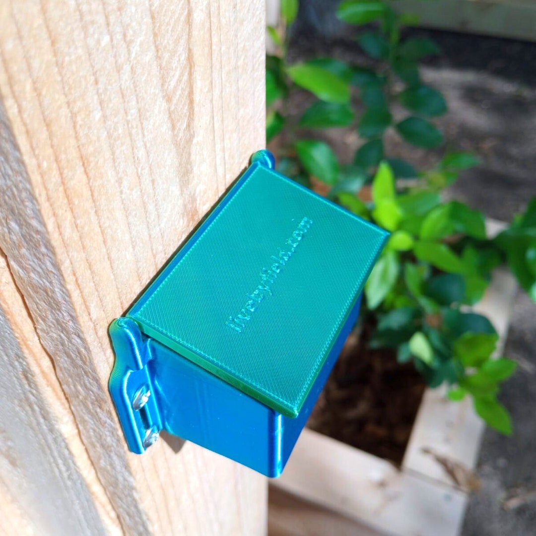 Wall Mounted Dog Poop Bag Dispenser NEW & IMPROVED LID - Etsy