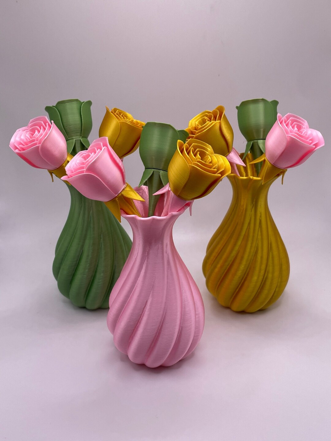 Twisty Vase With Roses 3D Printed - Etsy