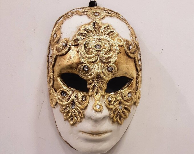 Venetian Mask Face in Paperweight Eyes Wide Shut Claquele',macrame Lace ...