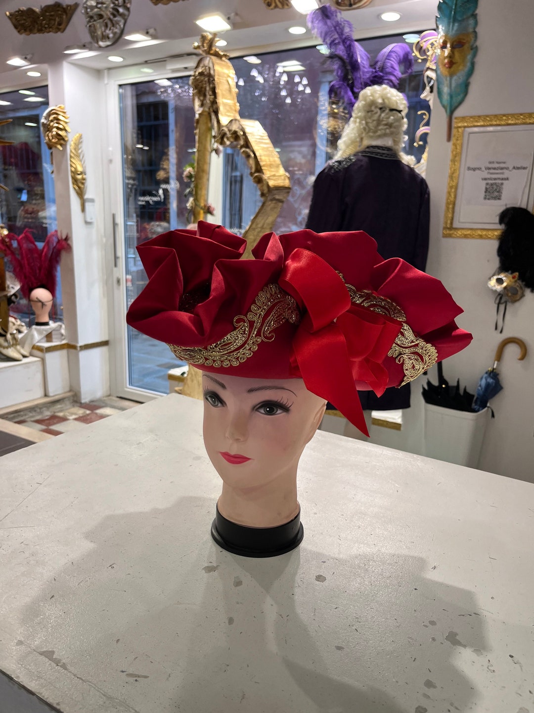 Traditional Tricorn for Men and Women, Made of Wool, With Velvet Edge ...