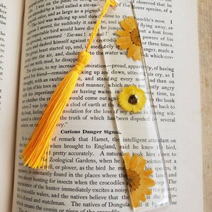 Yellow Flower Resin Bookmark - Etsy