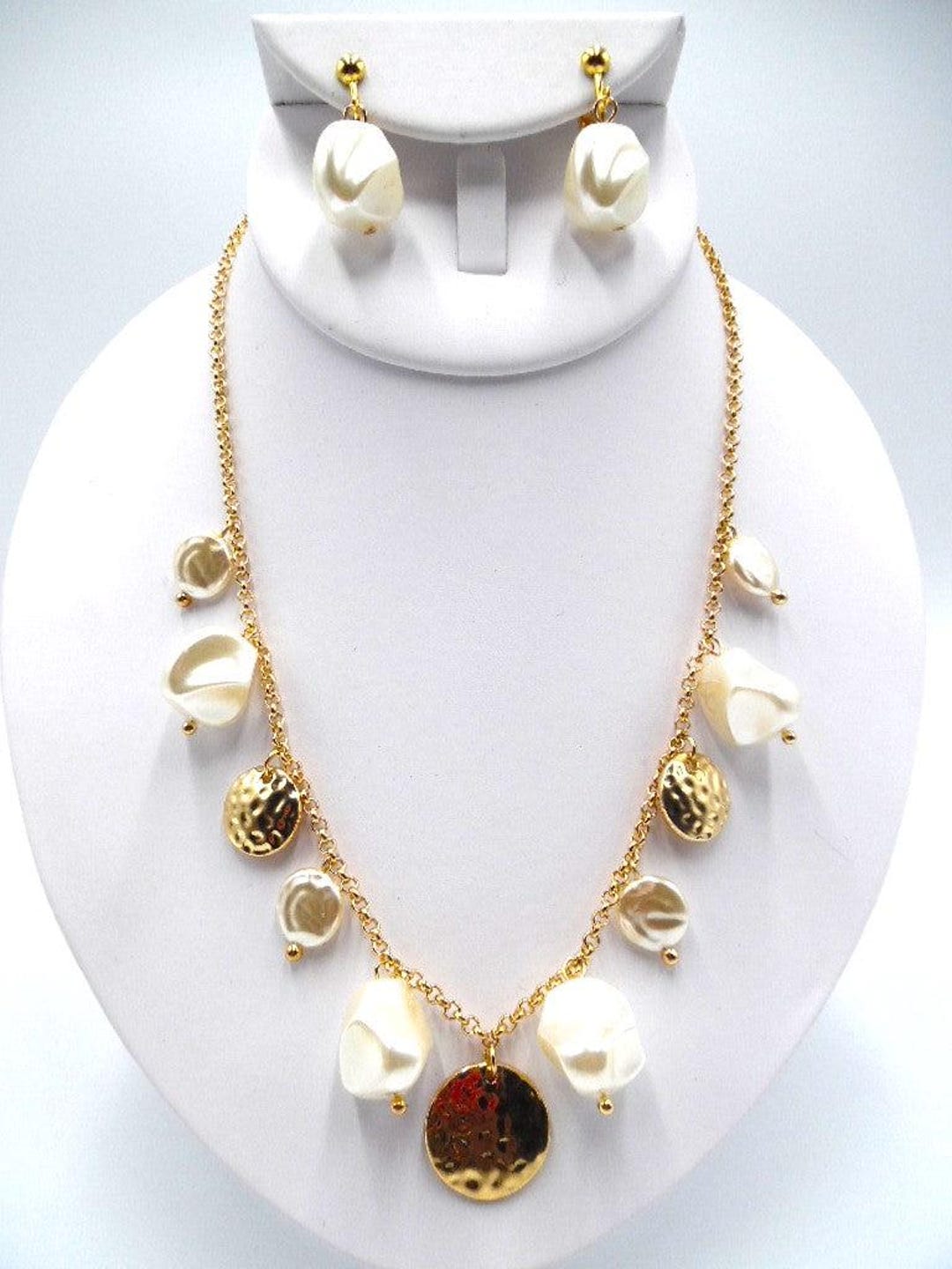 Clip on Gold Chain Bent Pearl and Bent Circle Necklace and Earring Set ...