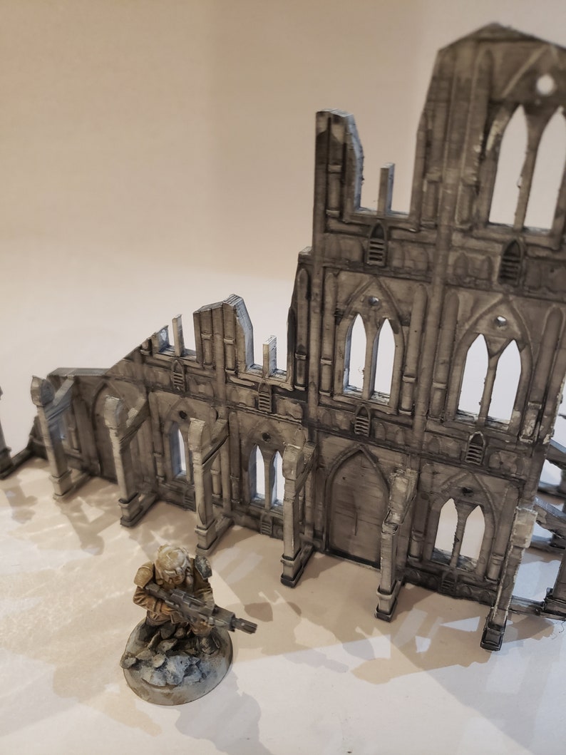 Table-ready Warhammer 40K Ruined Gothic Building - Etsy