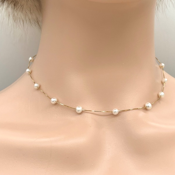 Floating Pearl Necklace - Etsy