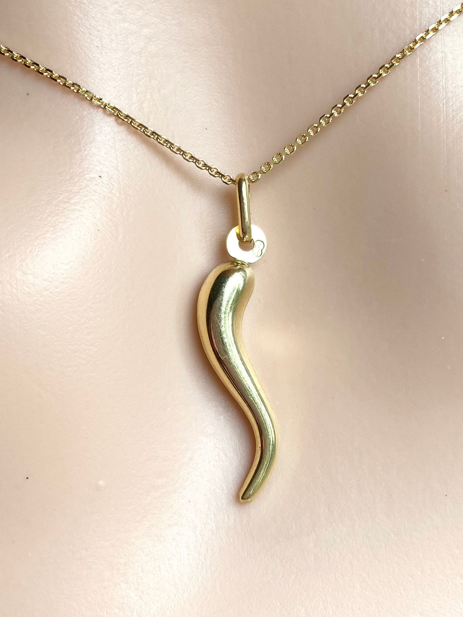Gold Horn Pendant, 18K Solid Gold Cornicello Necklace, Good Gold Horn Pendant, 18K Solid Gold Cornicello Necklace, Good