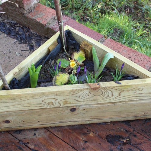 Planter Triangular Corner 70cm Wide From Hillsigns Made From - Etsy UK