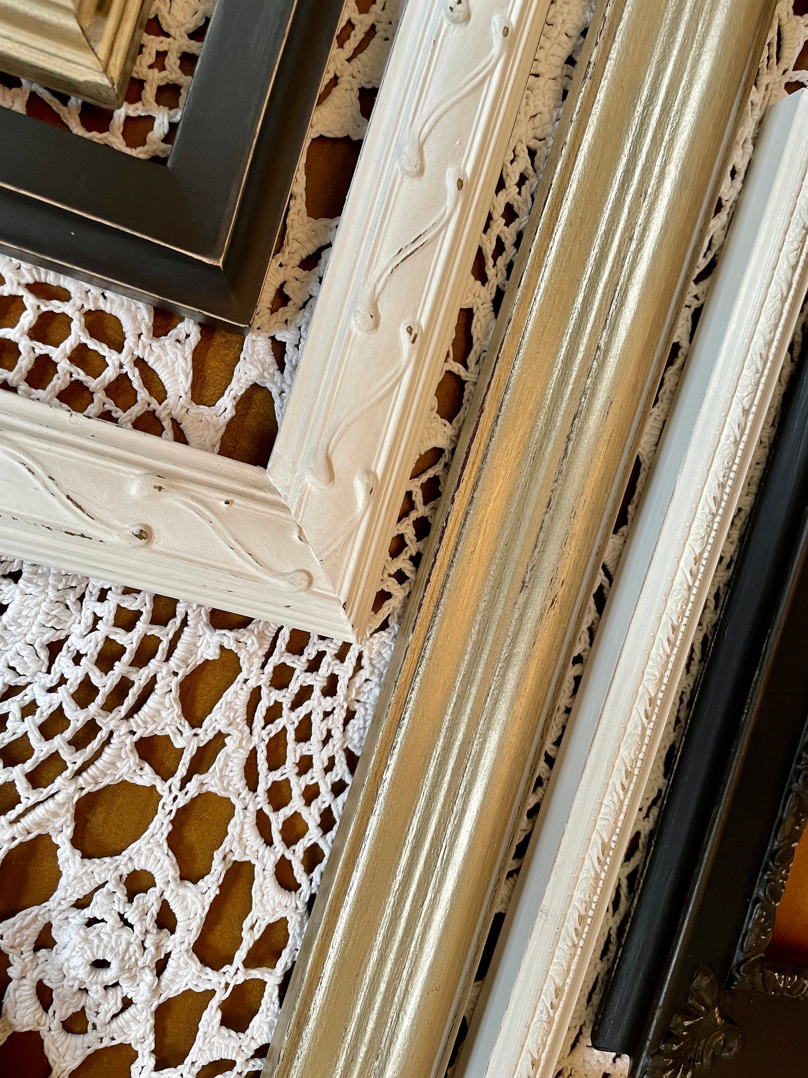 Custom Set of Vintage Frames in Black White and Champagne - Etsy