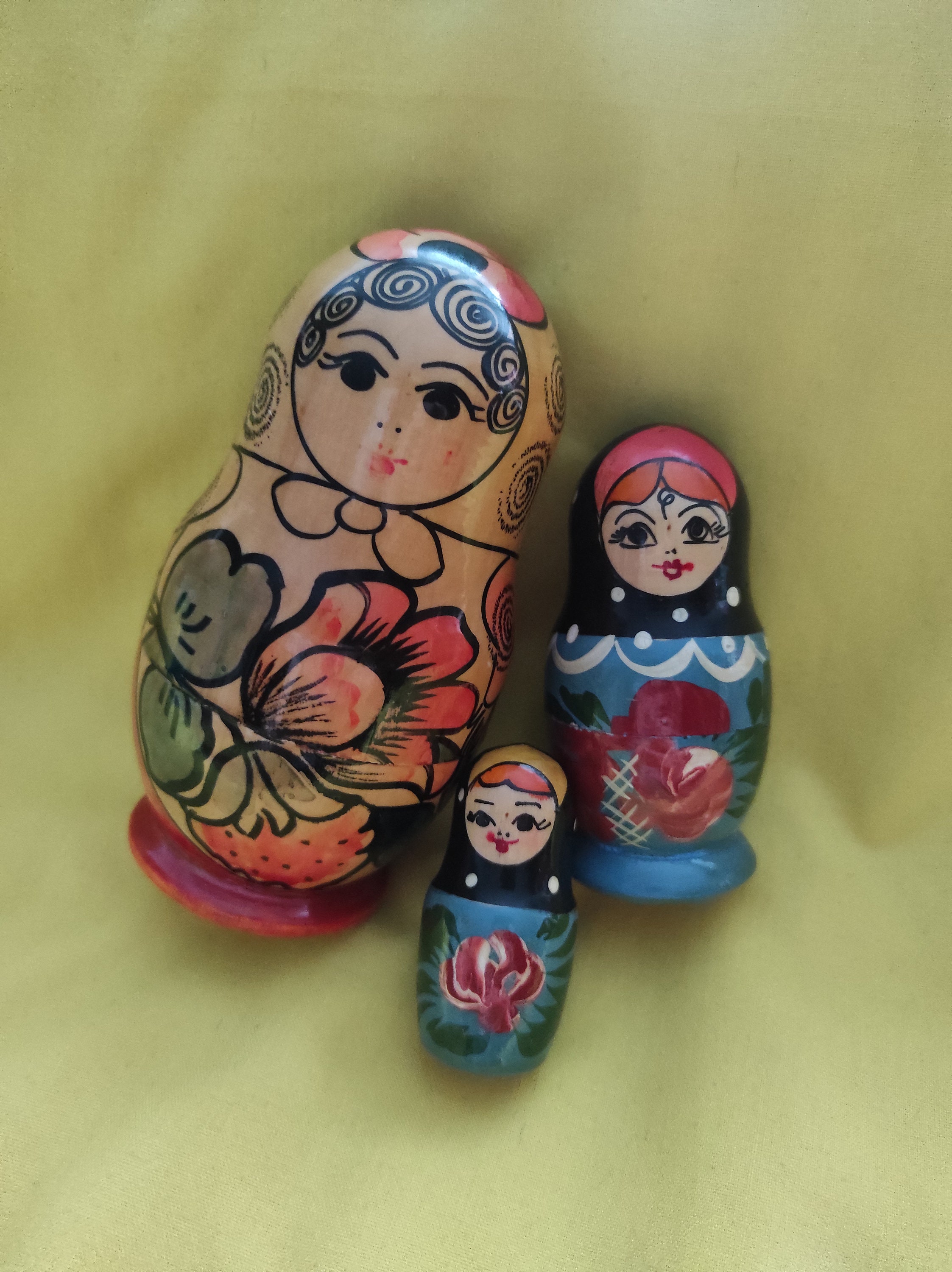 Vintage Soviet Nesting Dolls, Hand-painted Russian Matryoshka Set of 3 ...