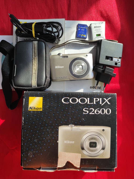 Nikon Coolpix Digital Camera S2600