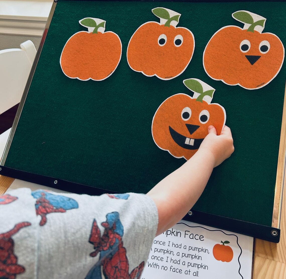 Pumpkin Face Felt Board Song Set: Fall Circle Time Activity, Halloween ...
