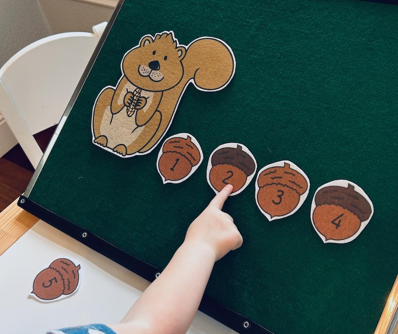 Squirrel & Acorn Felt Board Set: Preschool Counting Song and Activity ...