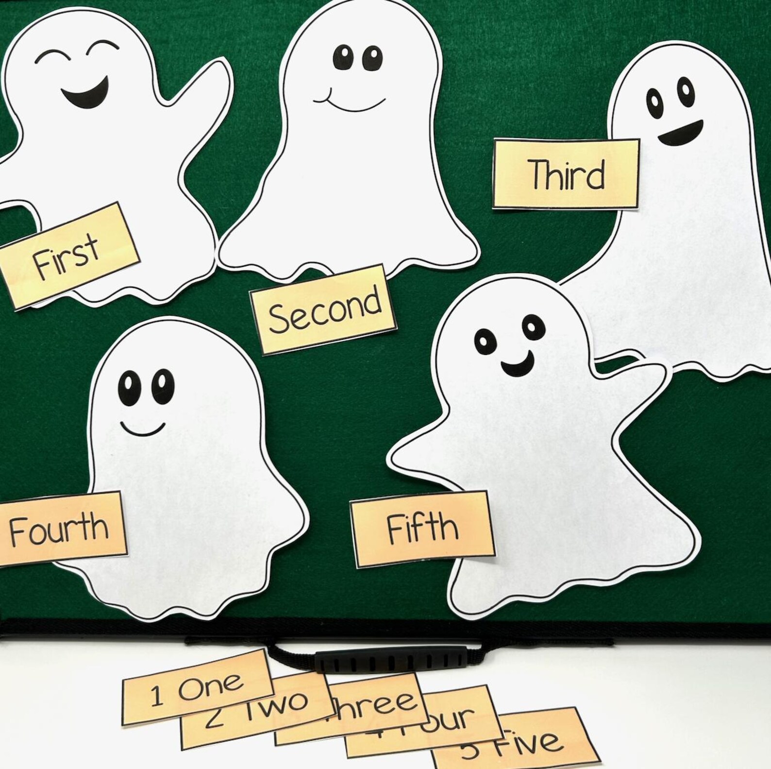 Five Little Ghosts Felt Board Set: Halloween Counting Songs, Preschool ...