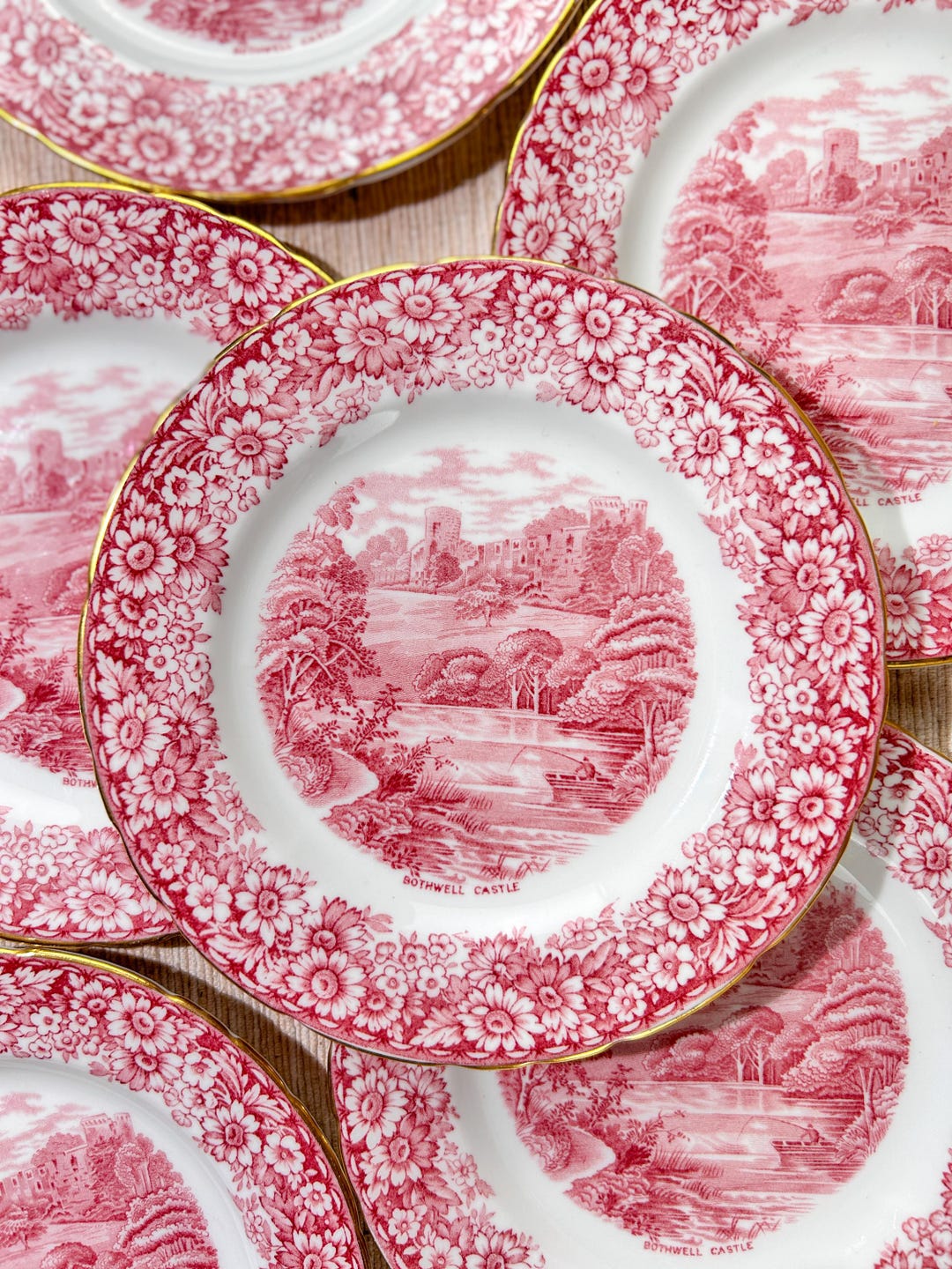 HM Sutherland Red and White Historical Britain Bone China Gold Gilt ...