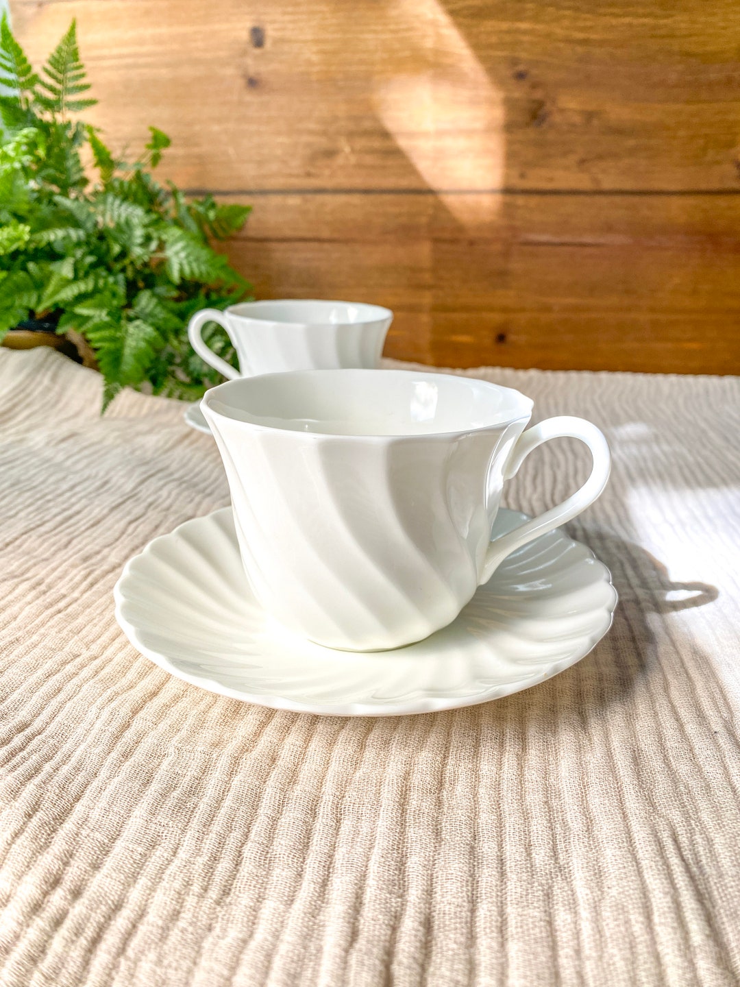Pair of Vintage Wedgwood Candlelight White Bone China Teacups and ...