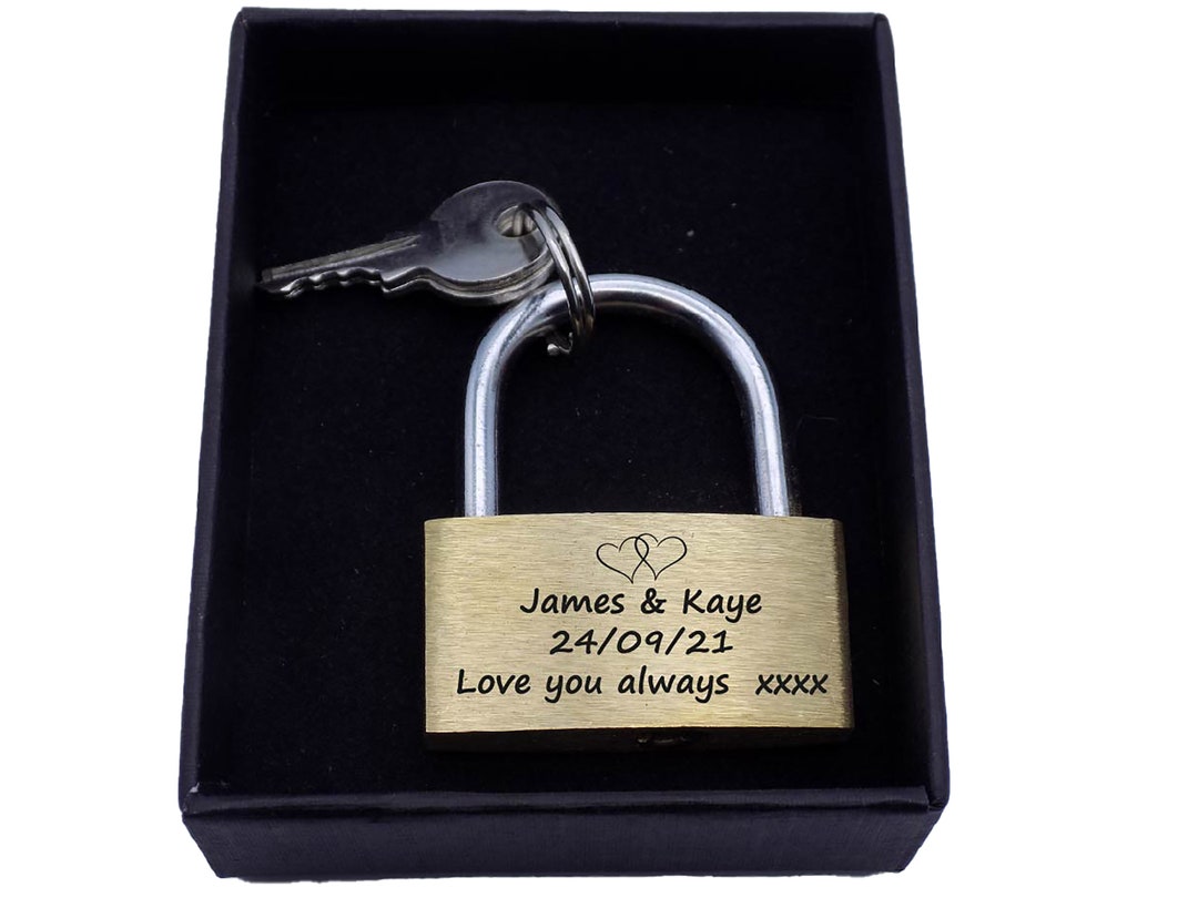 Engraved Padlock personalised lock for Wedding Anniversary - Etsy Portugal
