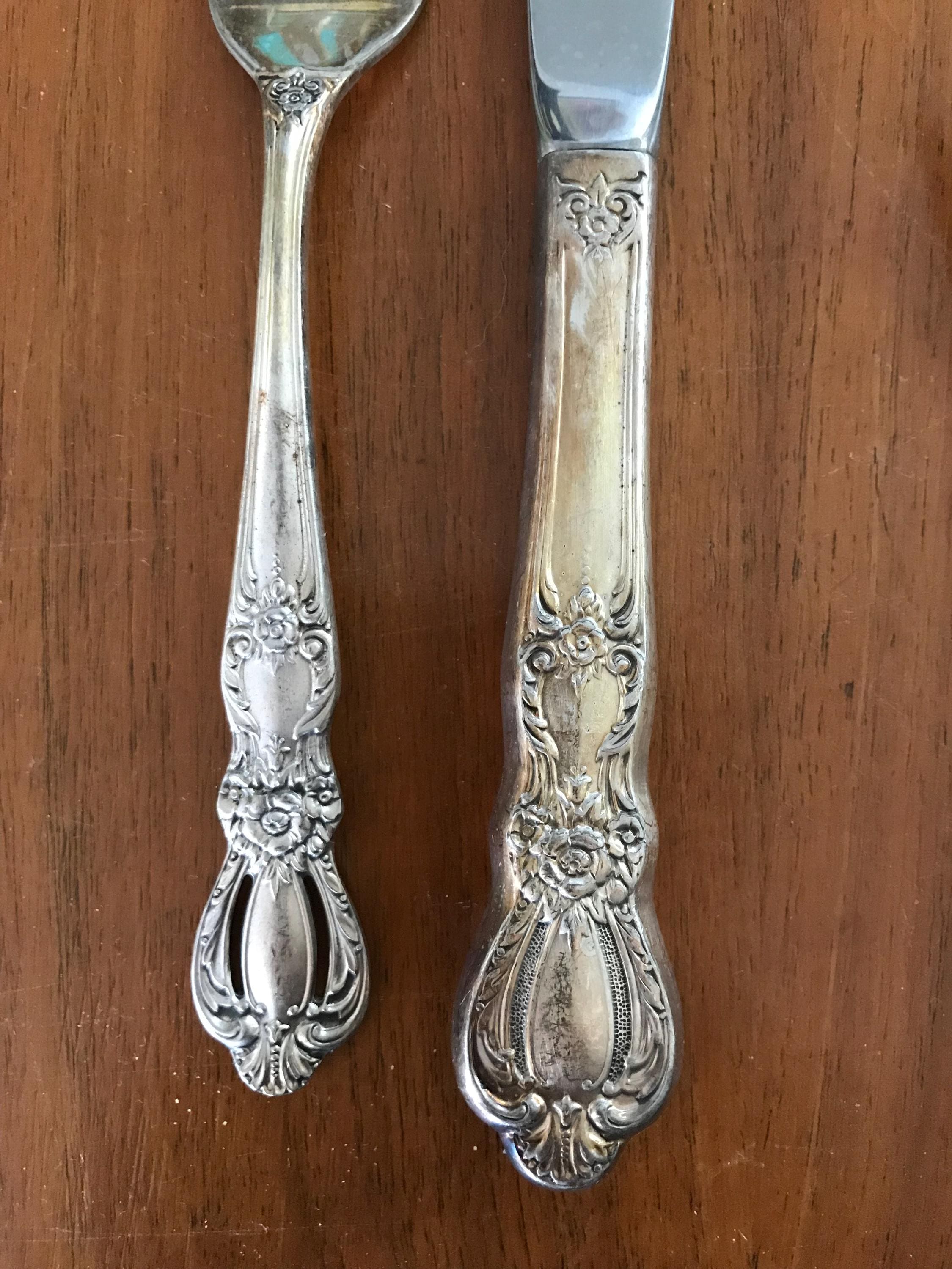 Grand Heritage Silverplate Flatware by 1847 Rogers Bros IS. Knives ...