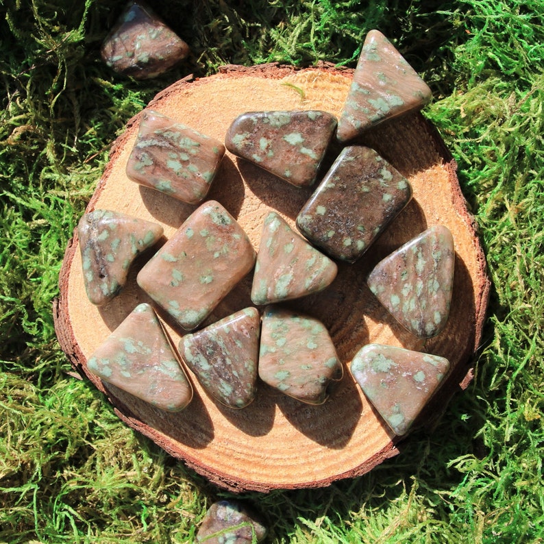 Nunderite Tumbled Medium AKA Nundoorite or Nundorite - Etsy