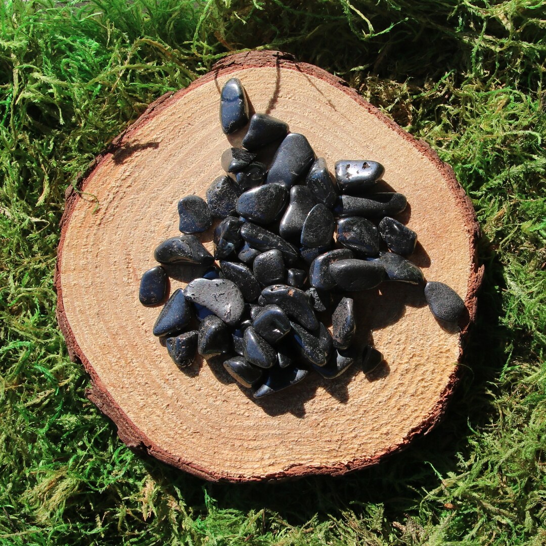Magnetite AKA Lodestone Tumbled Chips 4 per Bag - Etsy
