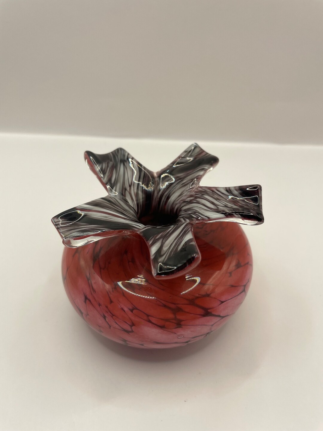 Mtarfa Pink Swirl Small Squat Bud Vase Malta Art Glass Maltese Glass ...