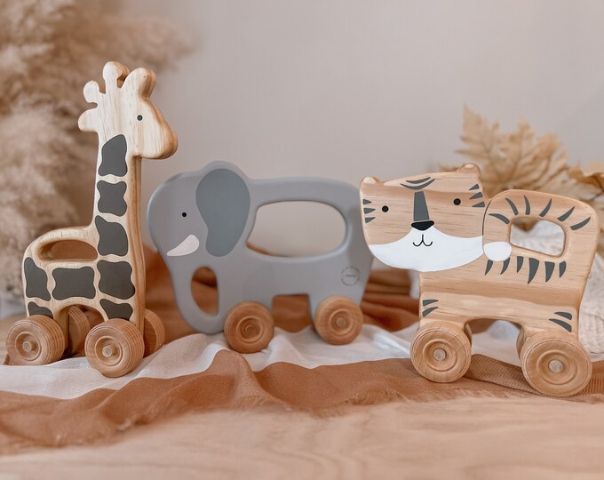 Animal Wheel Toys Giraffe Wheel Toy Wooden Animal Figure Montessori ...