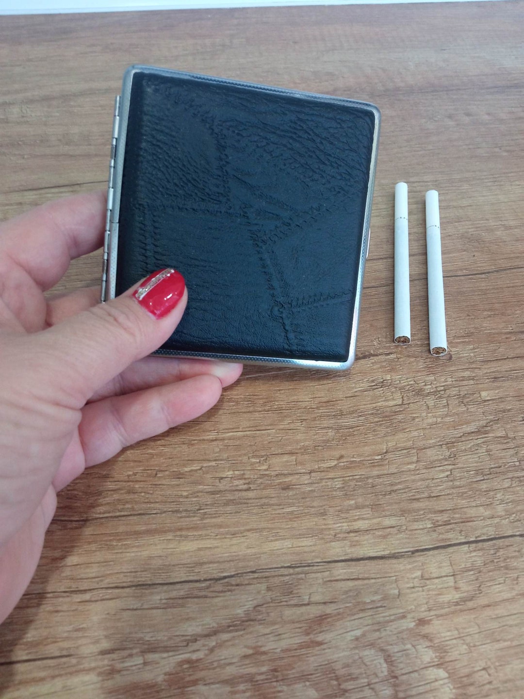 Portable Metal Cigarette Case for 20 Cigarettes Covered With Artificial ...