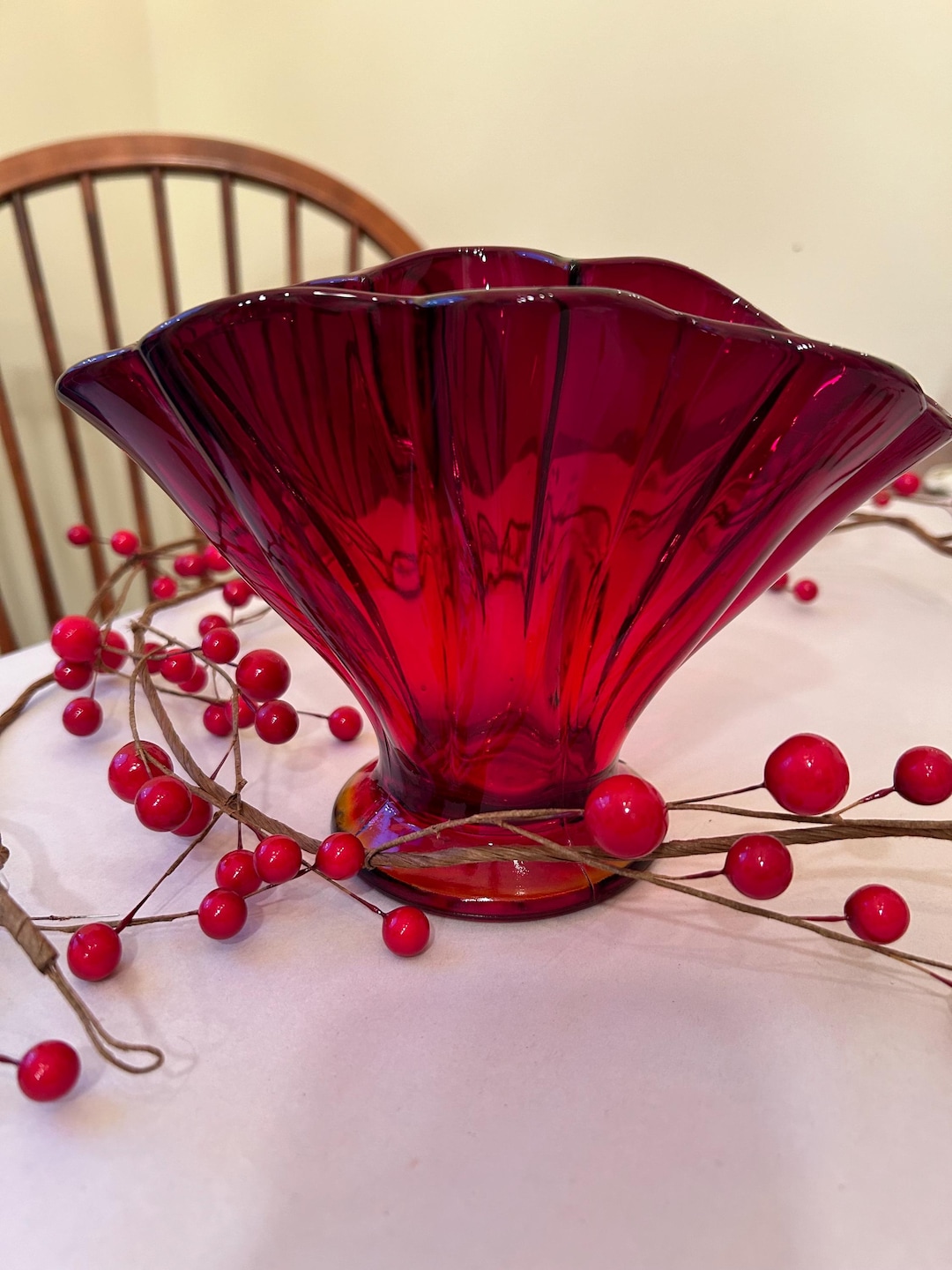 Vintage Ruby Red Fenton Fan Vase 1930’s - Base Glows Under Black Light ...