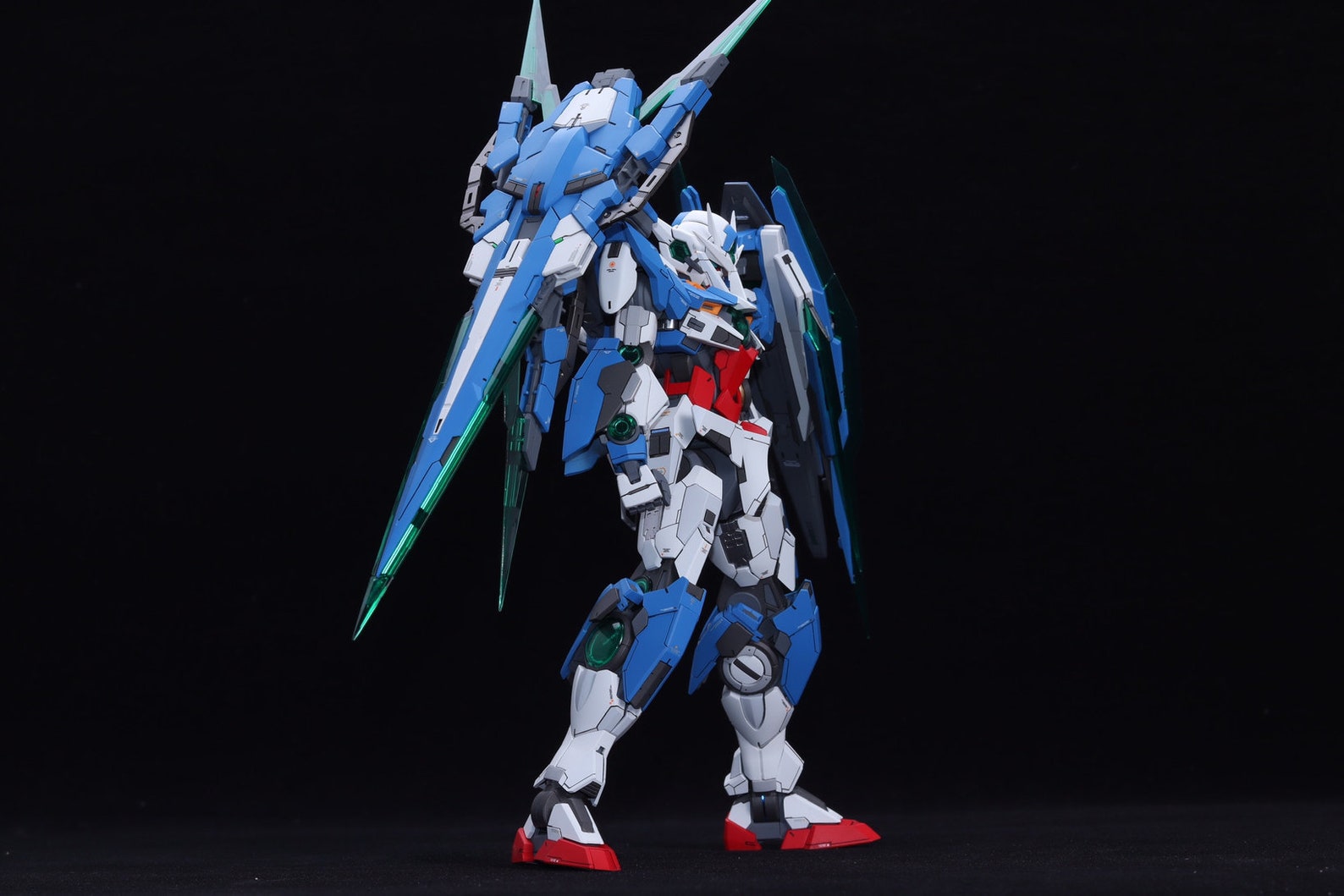 BANDAI MG 1/100 GNT-0000 Gundam 00Q conversion Kit Painted & - Etsy