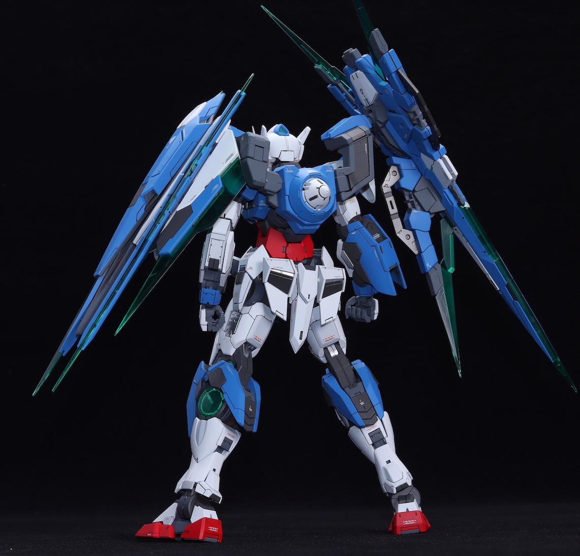 BANDAI MG 1/100 GNT-0000 Gundam 00Q conversion Kit Painted & - Etsy