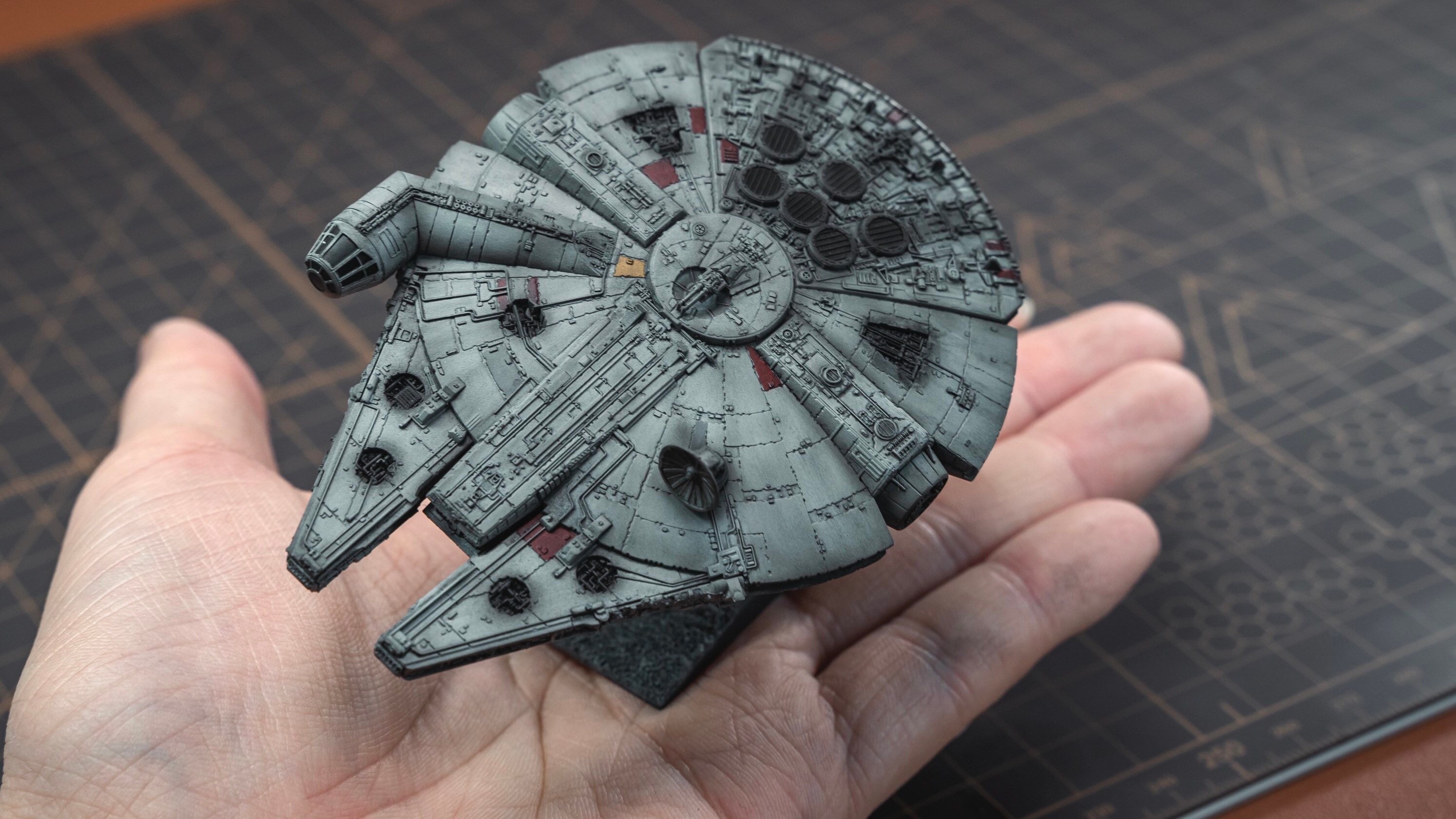BANDAI Star Wars Millennium Falcon Plastic Kit - Story of Roue One ...