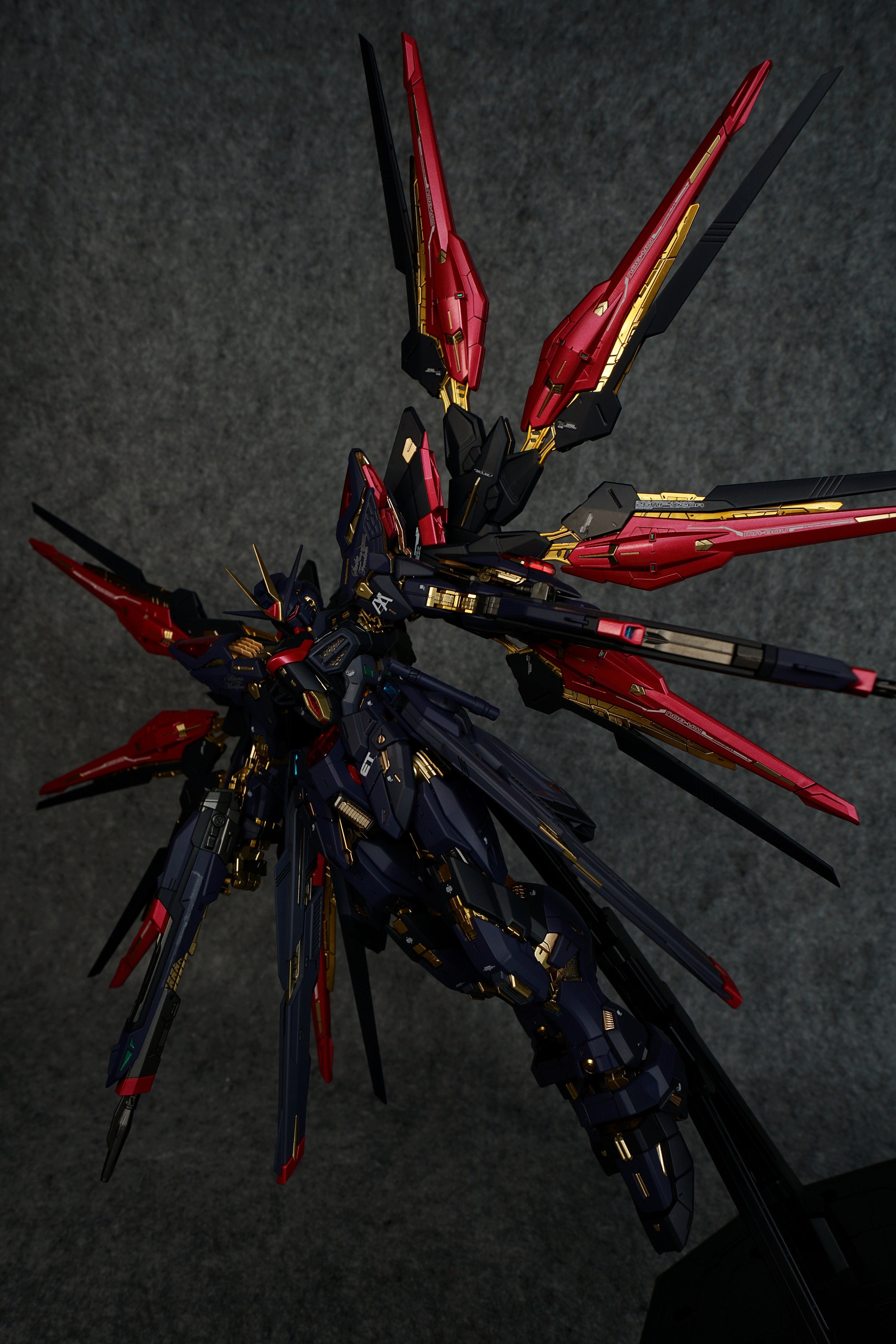 MGEX 1/100 Strike Freedom Gundam Ver.2.0[customize Black-red Coating ...