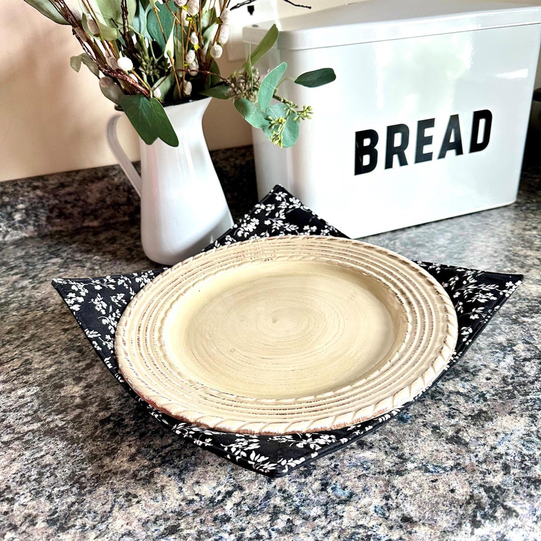 Black and White Floral Microwave Plate Cozy, Plate Holder, Hot Plate ...