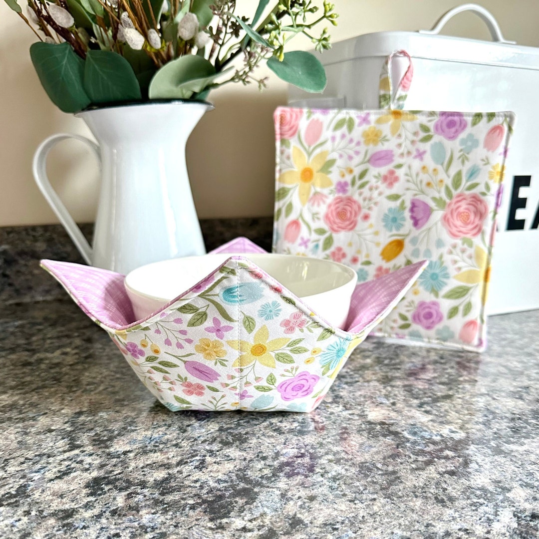 Spring Floral Microwave Bowl Cozy, Set of Two Floral Print Potholders ...