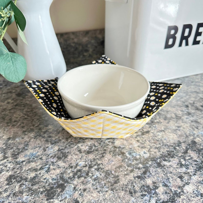 Daisy Microwave Bowl Cozy, Hot Soup Bowl Cozy, Daisy Kitchen Decor ...