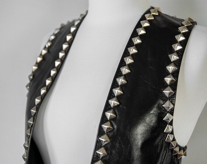 1960s 1970s Black Leather Pyramid Studded Vest // Easy Rider - Etsy