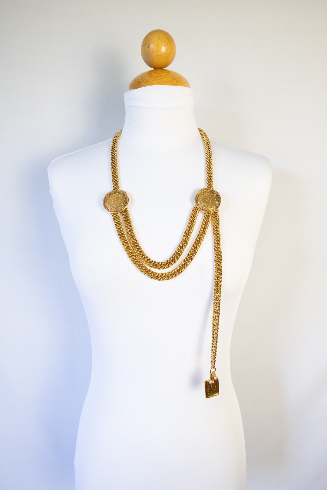 CHANEL Gold CC 31 Rue Cambon Medallion Chain Belt - Etsy