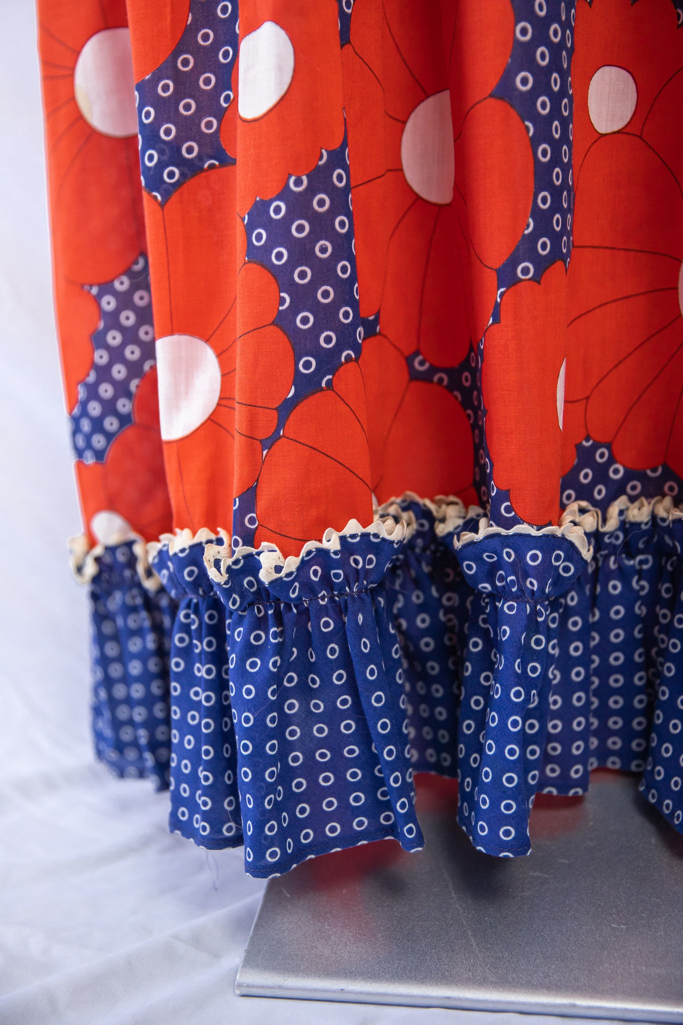 1960s 1970s Red, White & Blue Ruffle Daisy Print Dress / Cottagecore ...