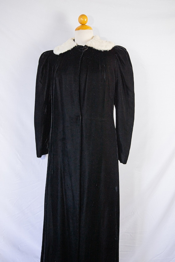 1930s silk velvet opera coat / vintage fur collar / e… - Gem