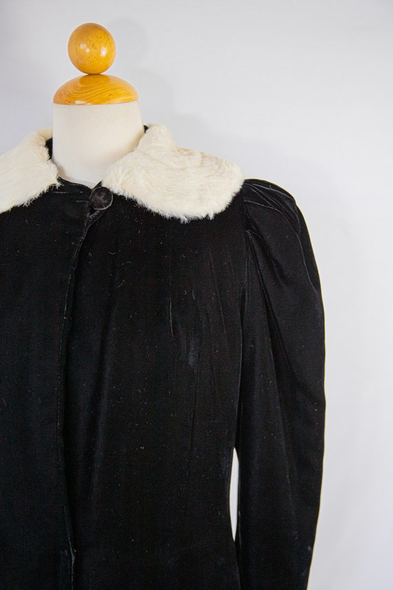 1930s silk velvet opera coat / vintage fur collar / e… - Gem