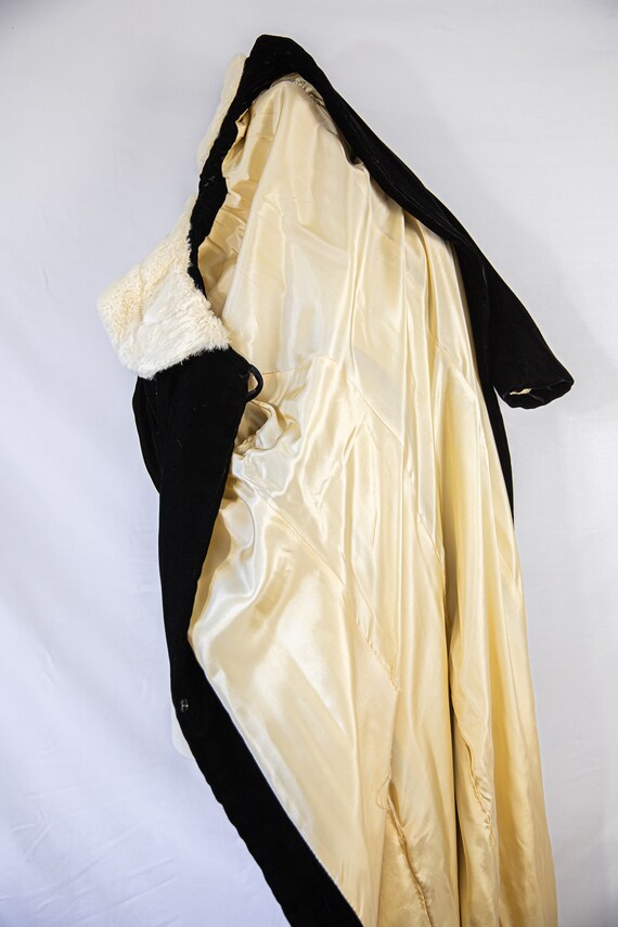 1930s silk velvet opera coat / vintage fur collar / e… - Gem