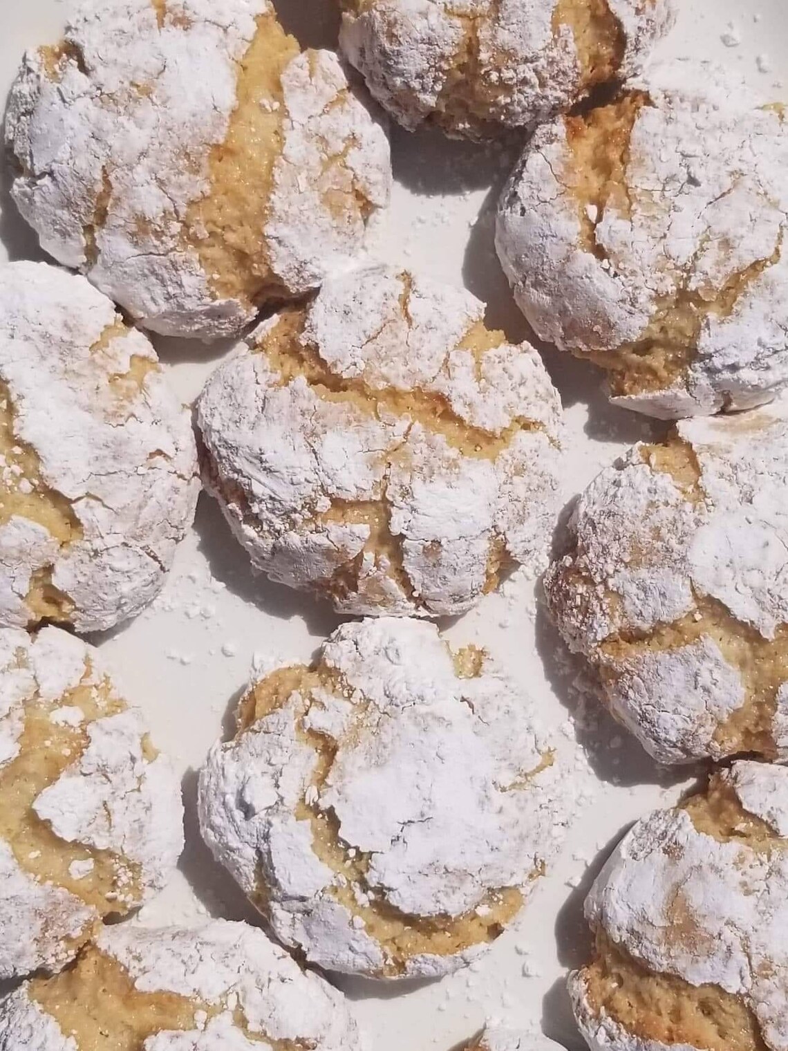 Italian Amaretti Cookies, Italian Almond Cookie, Traditional Italian ...