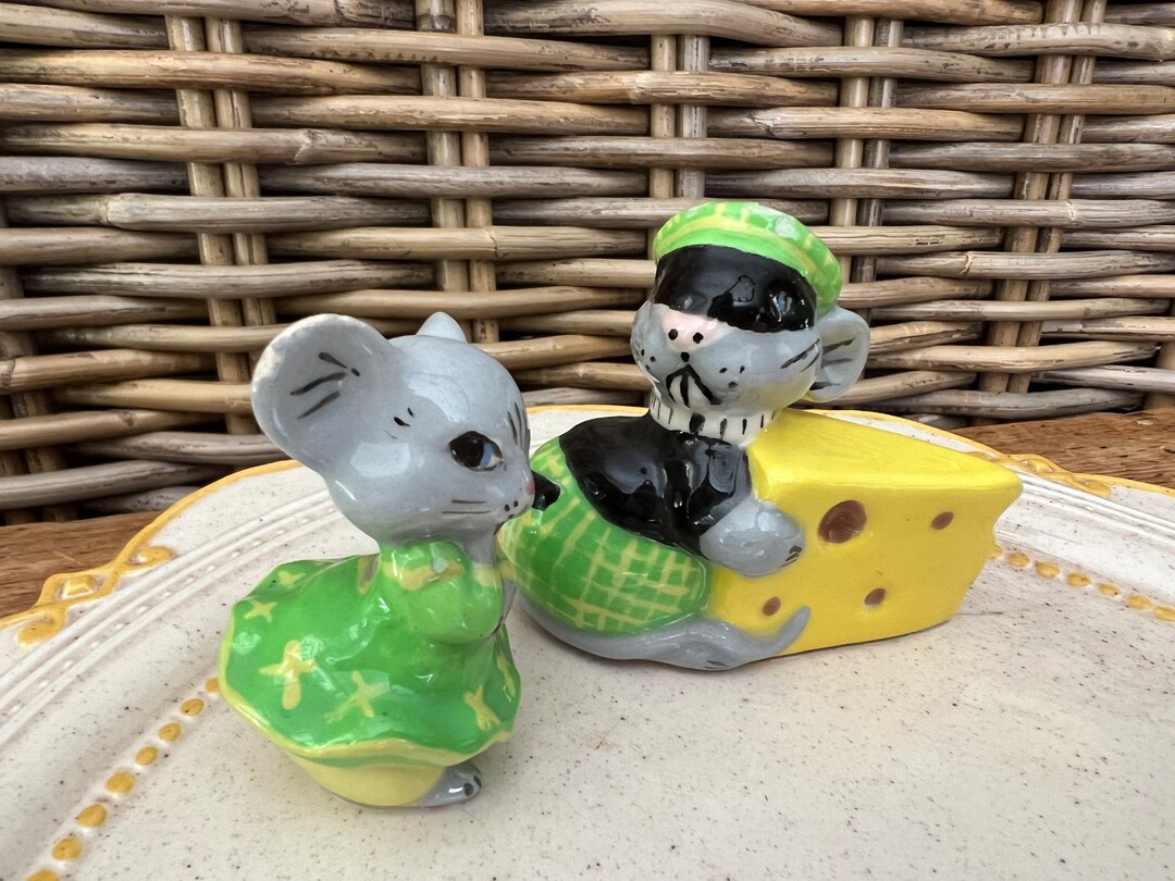 Vintage RARE Mouse Bandit & Girl Mouse Cheese Plate Novelty - Etsy