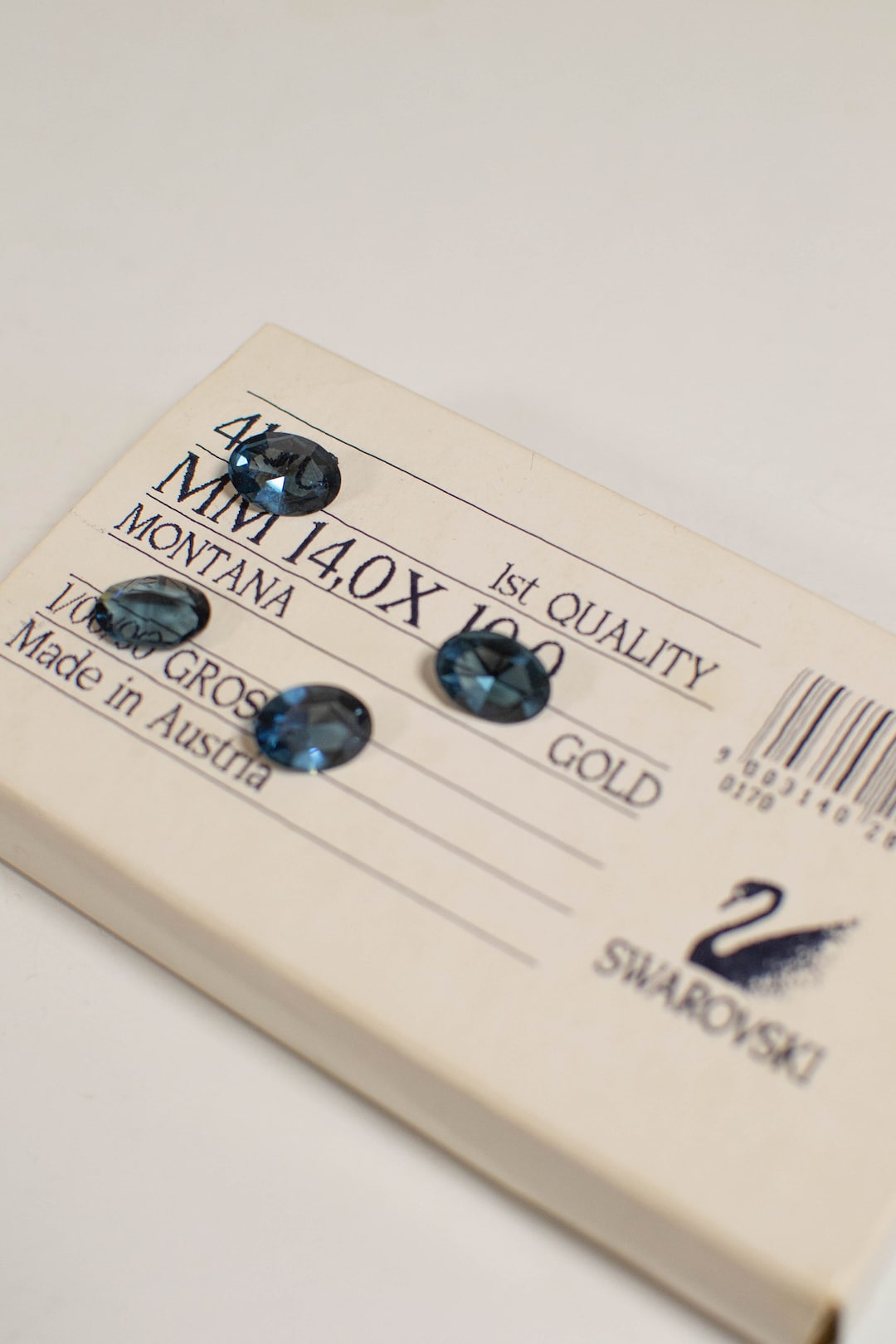 Swarovski Oval Art.4100 (14x10 Mm) Unfoiled Montana Stone Made in ...