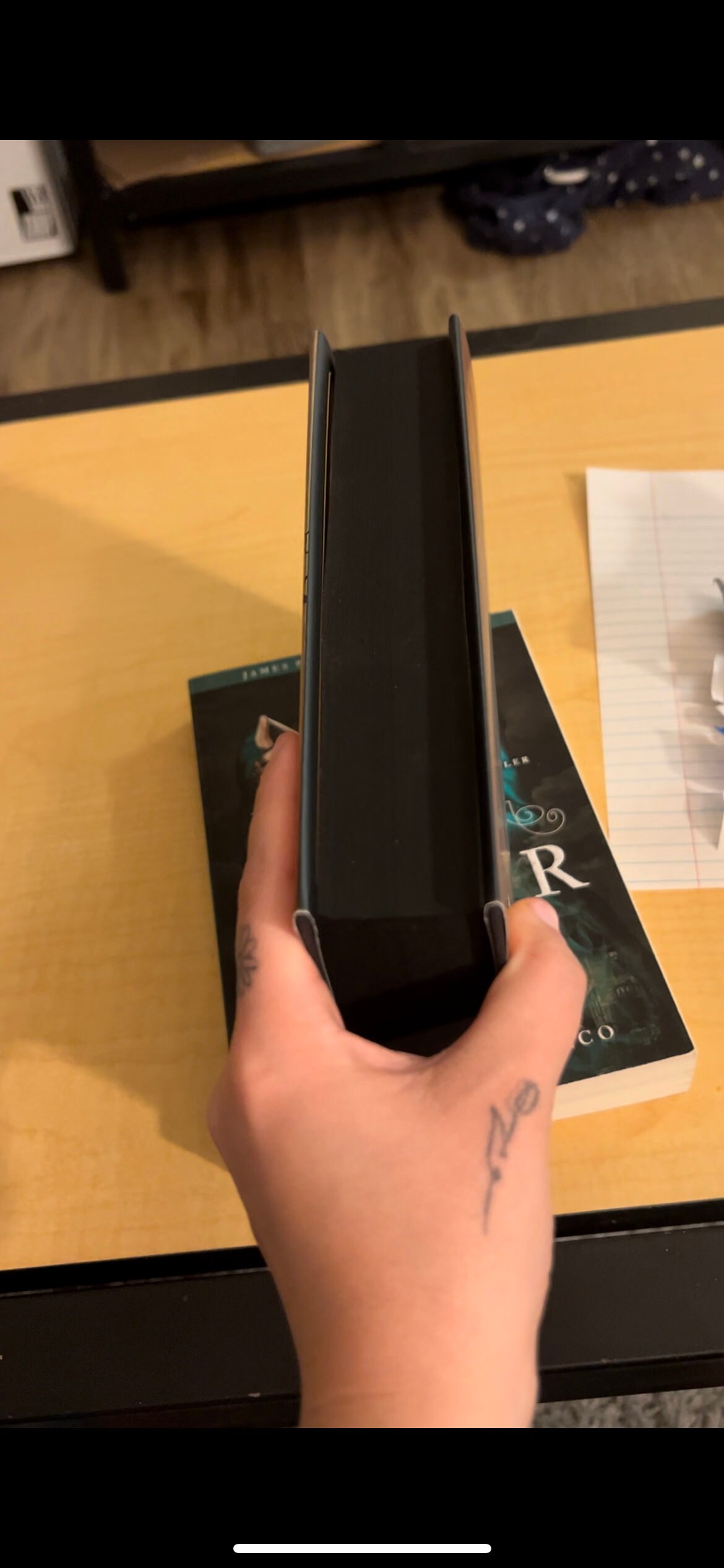 Fourth Wing hardcover With SPRAYED EDGES Not With Dragons - Etsy