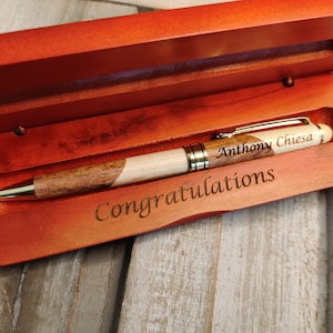 Engraved Graduation Gift Set, College Graduation Gift for Boyfriend ...