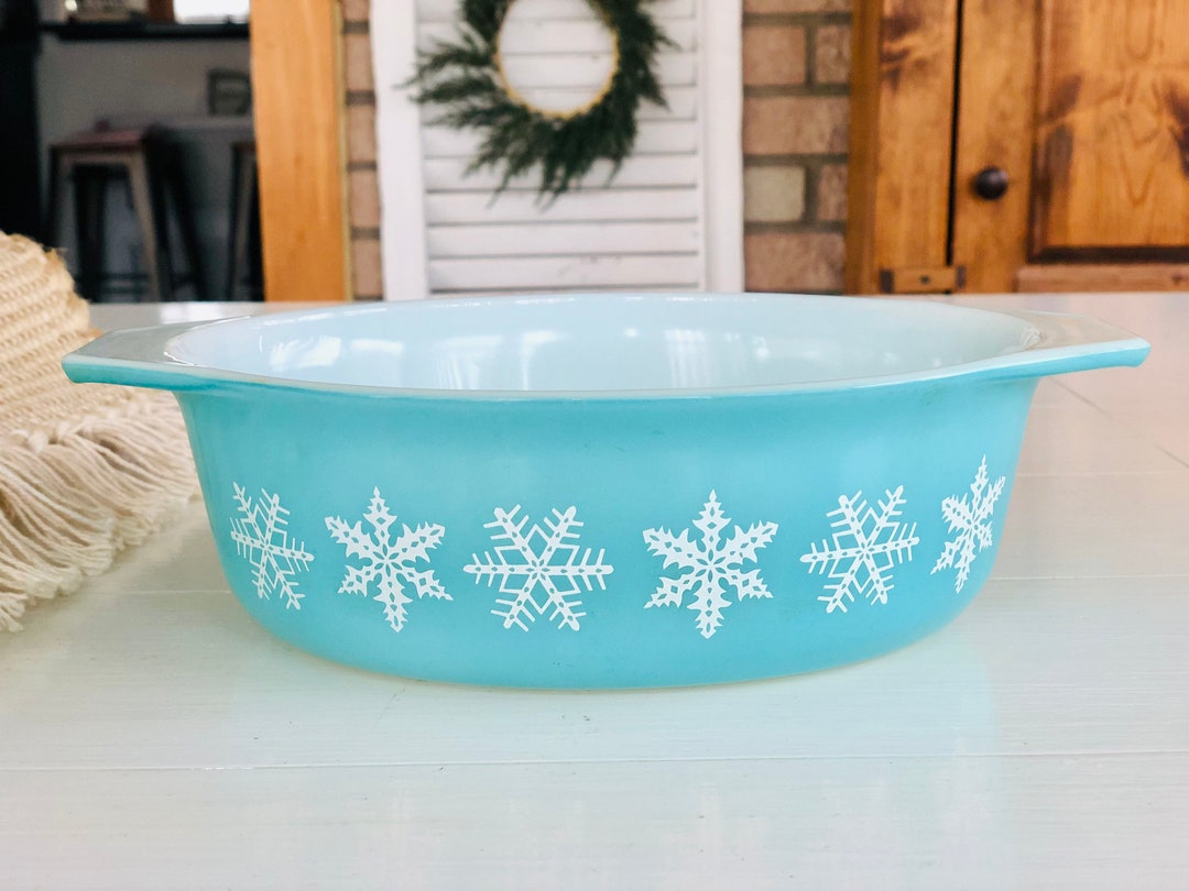 Vintage Pyrex Turquoise Snowflake Oval 1 1/2 Qt. - Etsy